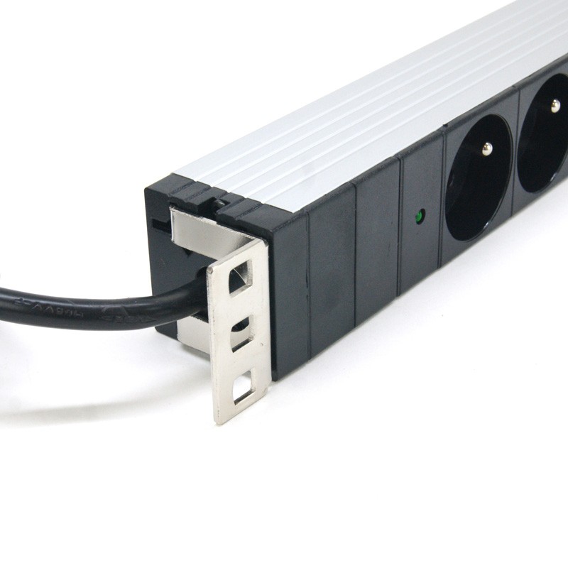 Multiprise rackable 19 pouces 8 prises avec voyant et fix Orientable ...